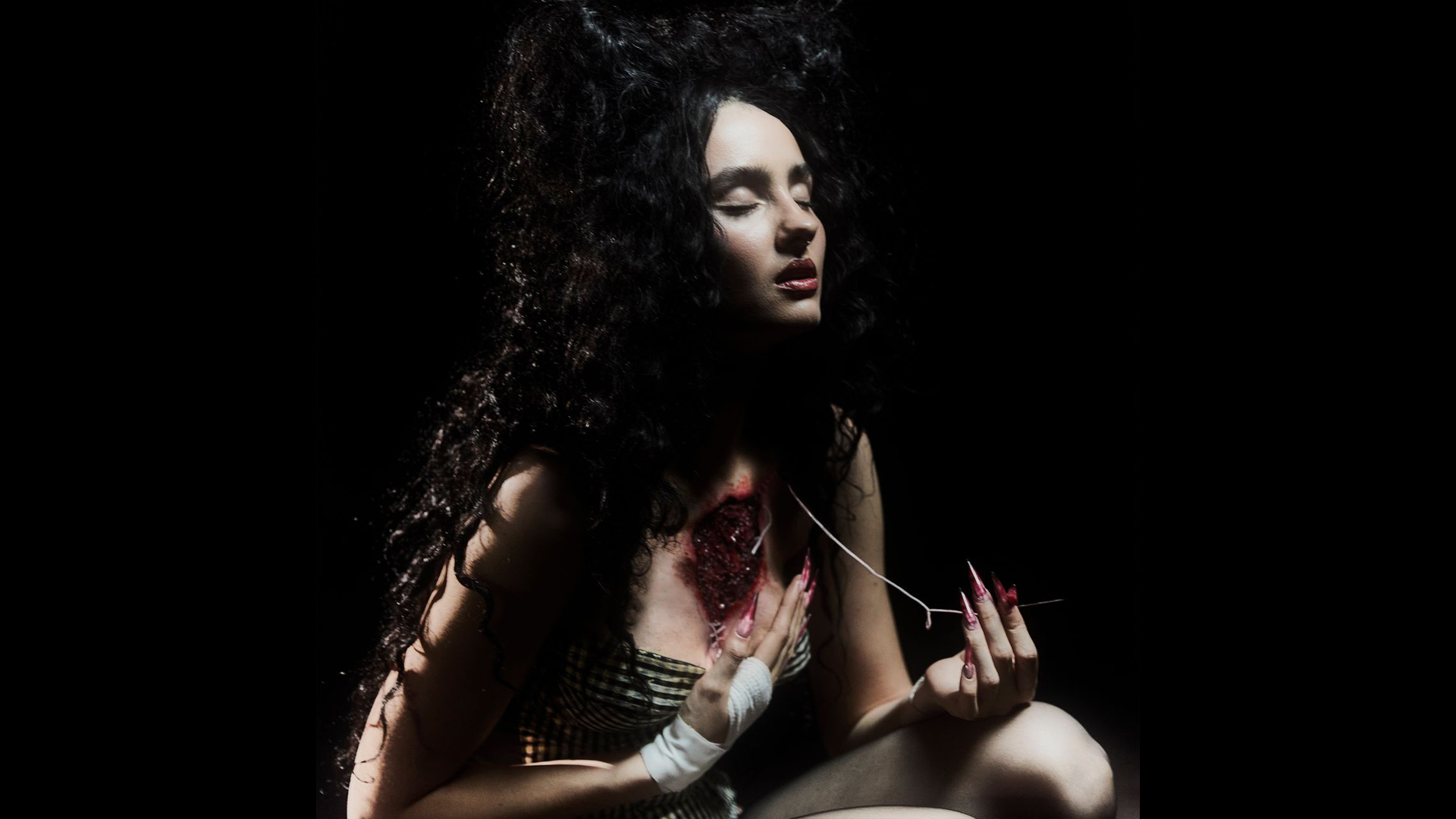 Valencia Grace - Official Website